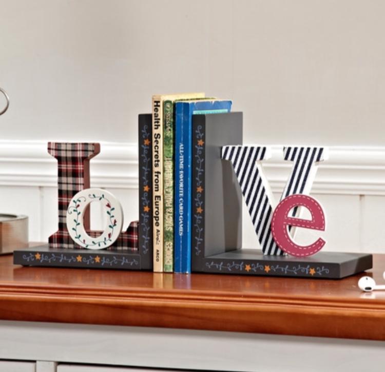LOVE BOOKENDS – ellaroseinteriors